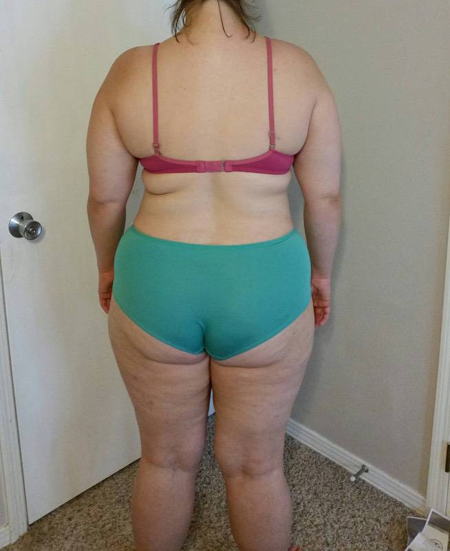 2 Photos Of A 5 Foot 7 212 Lbs Female Weight Snapshot